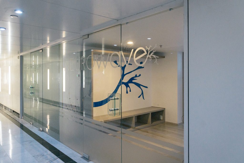 NEUROWAVE | Tratamiento EMT para depresión y ansiedad